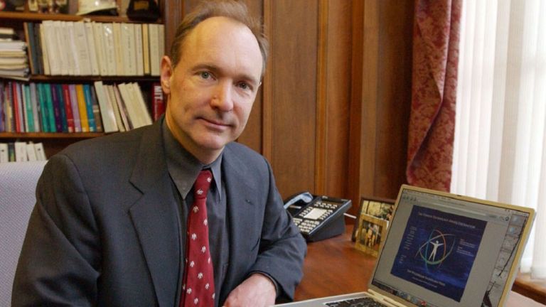 El creador de Internet, en el 29 aniversario de su creación, se muestra ...